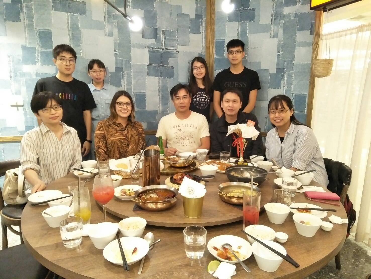 Gathering with our visitor – PHChen Laboratory